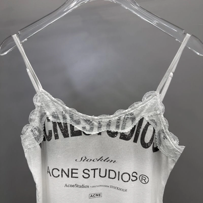 Top match Acne Vest