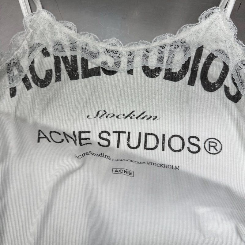 Top match Acne Vest