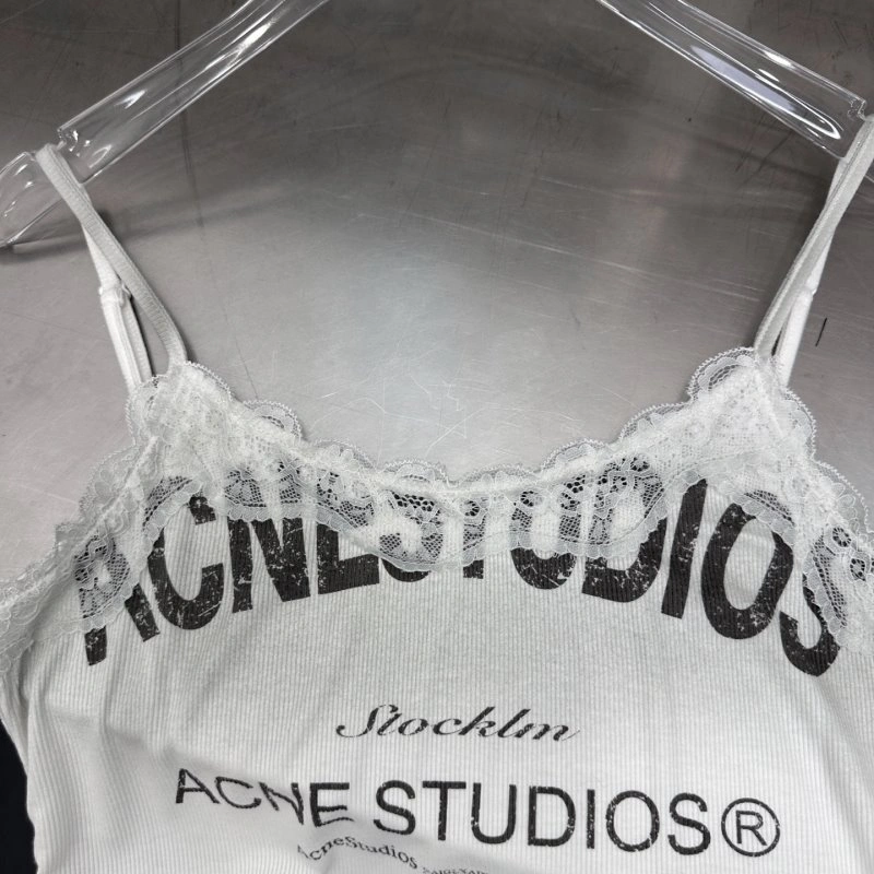 Top match Acne Vest