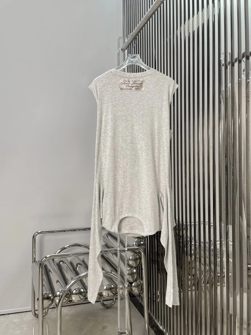 Discounted Acne Vest