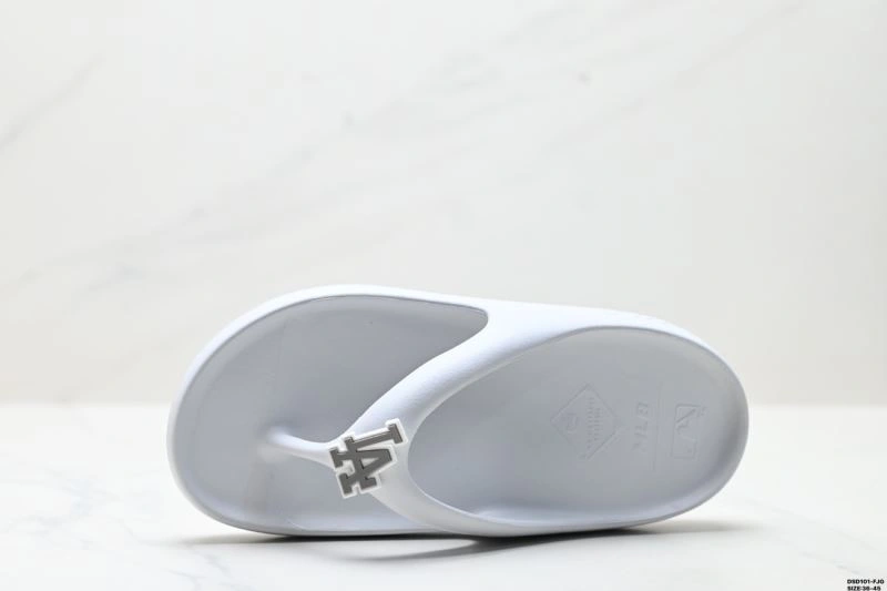 Top mirror Adidas Alpha Shoes