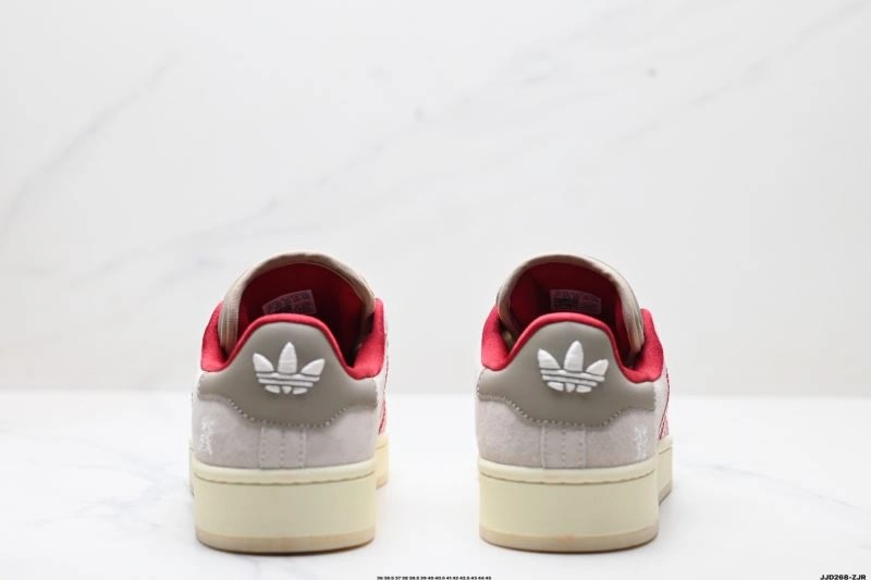 Accurate model Adidas Campus Shoes