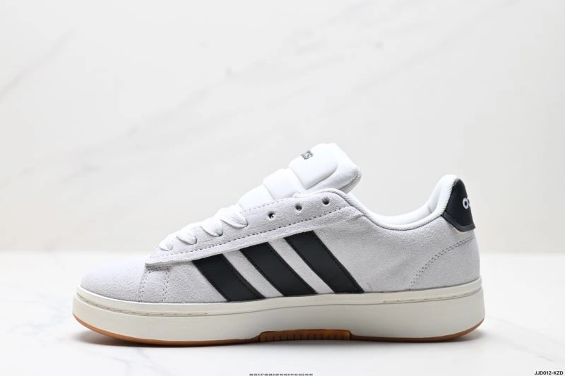 Top mirror Adidas Campus Shoes
