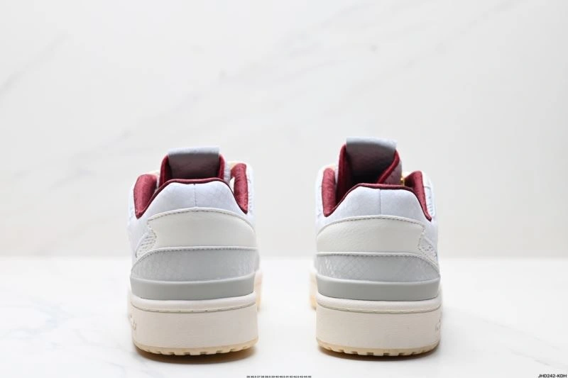 1:1 copy Adidas Forum Shoes