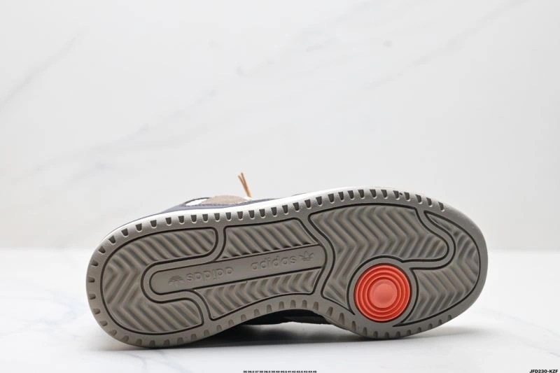 Brand-authenticated Adidas Forum Shoes