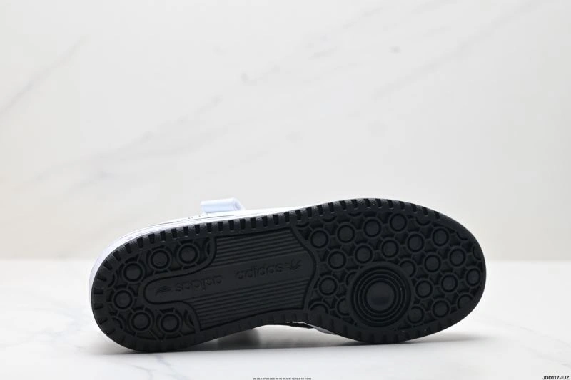 High fidelity Adidas Forum Shoes