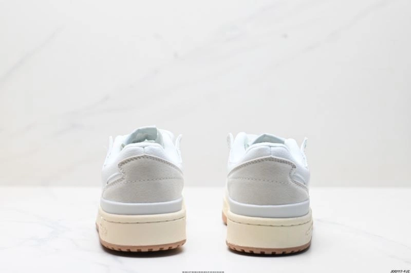 Brand-authenticated Adidas Forum Shoes