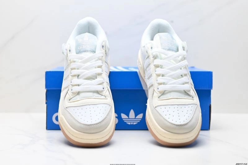 Brand-authenticated Adidas Forum Shoes