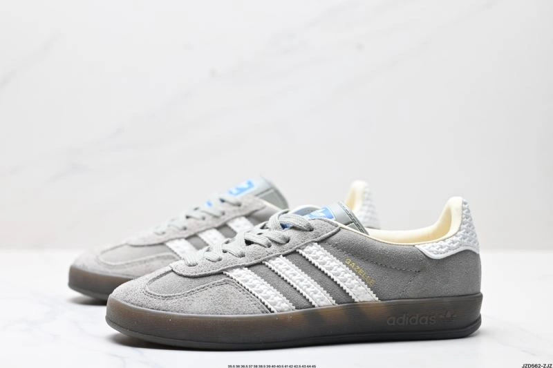 Accurate model Adidas Gazelle Shoes