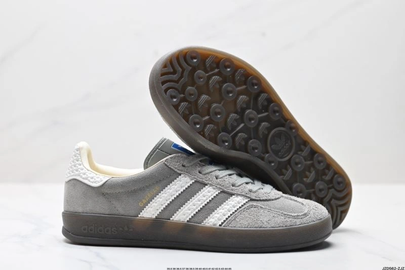 Accurate model Adidas Gazelle Shoes