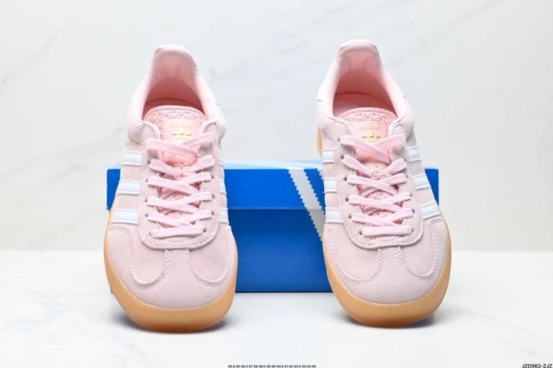 Brand-authenticated Adidas Gazelle Shoes
