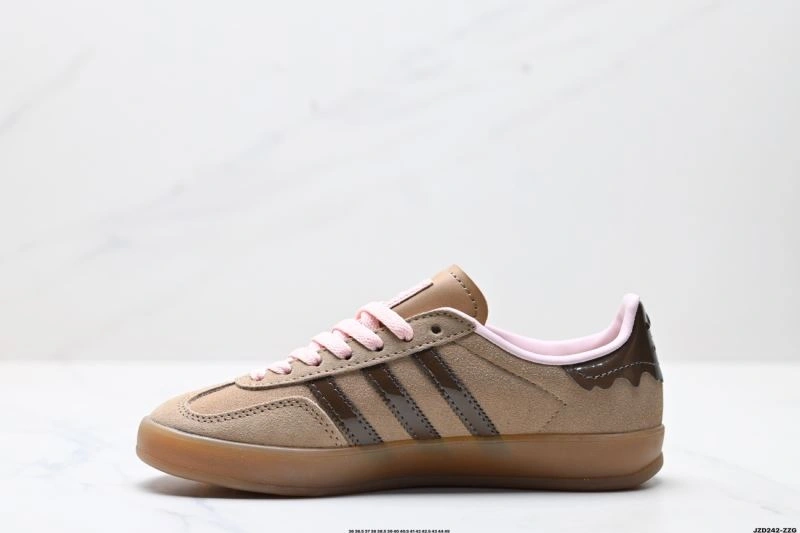 Perfect replica Adidas Gazelle Shoes