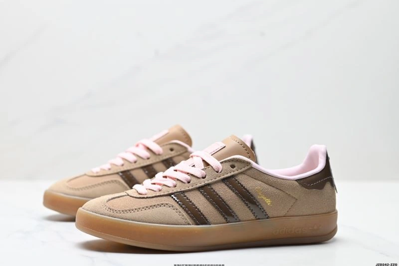 Perfect replica Adidas Gazelle Shoes