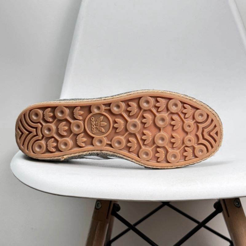 Brand-original Adidas Gazelle Shoes