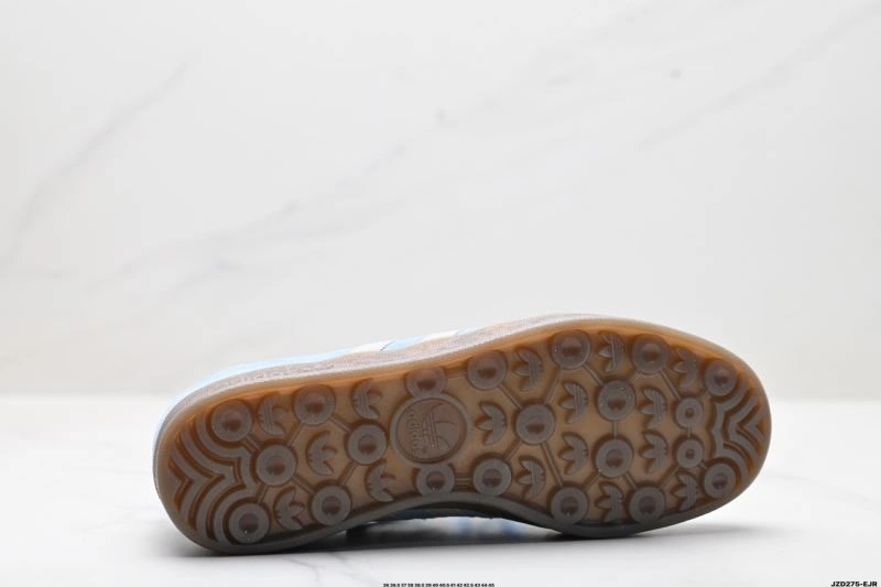 Accurate model Adidas Gazelle Shoes