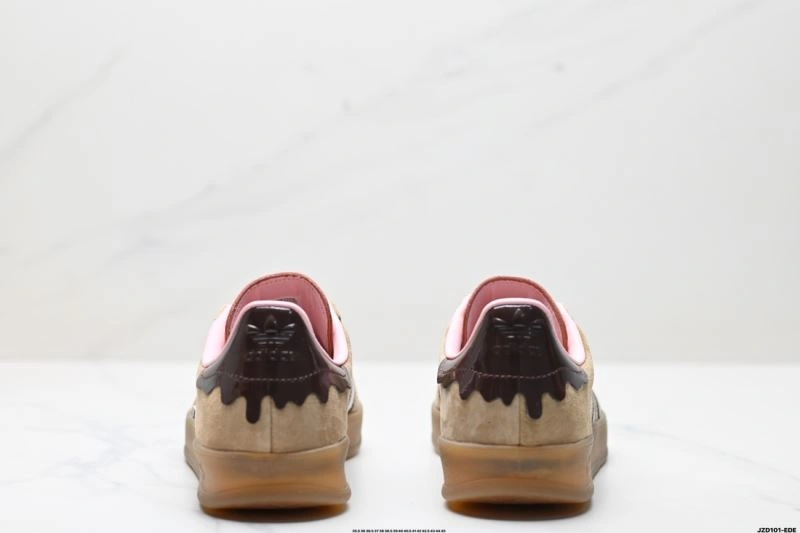 Perfect replica Adidas Gazelle Shoes
