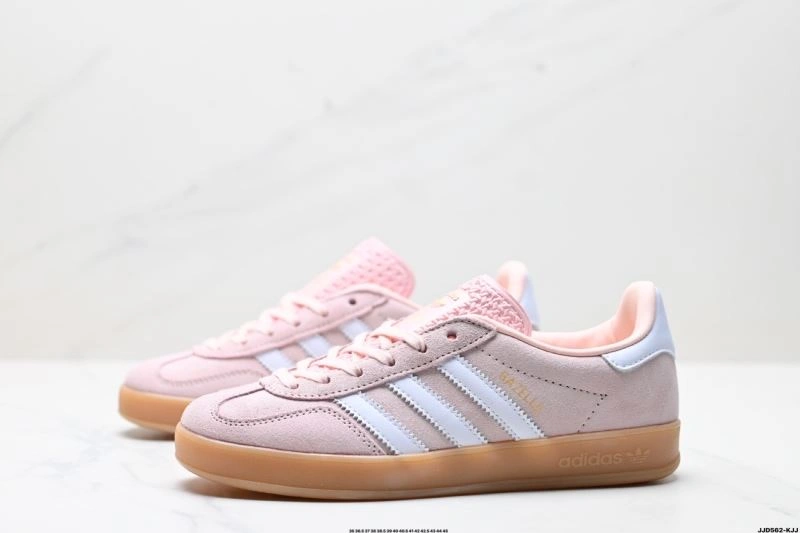 Accurate model Adidas Gazelle Shoes