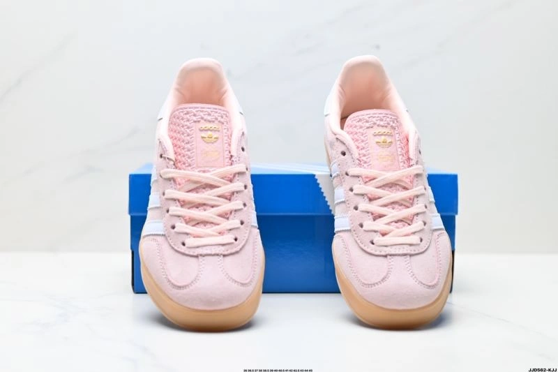Accurate model Adidas Gazelle Shoes