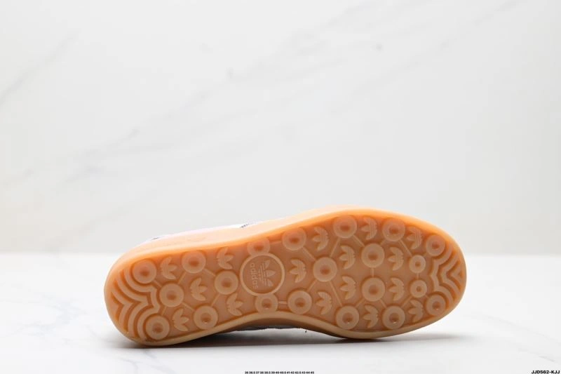 Accurate model Adidas Gazelle Shoes