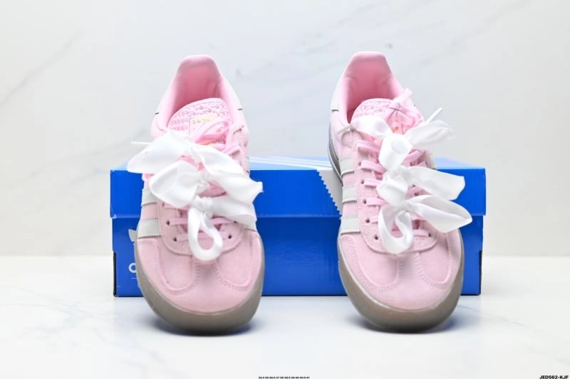 Exact replica Adidas Gazelle Shoes