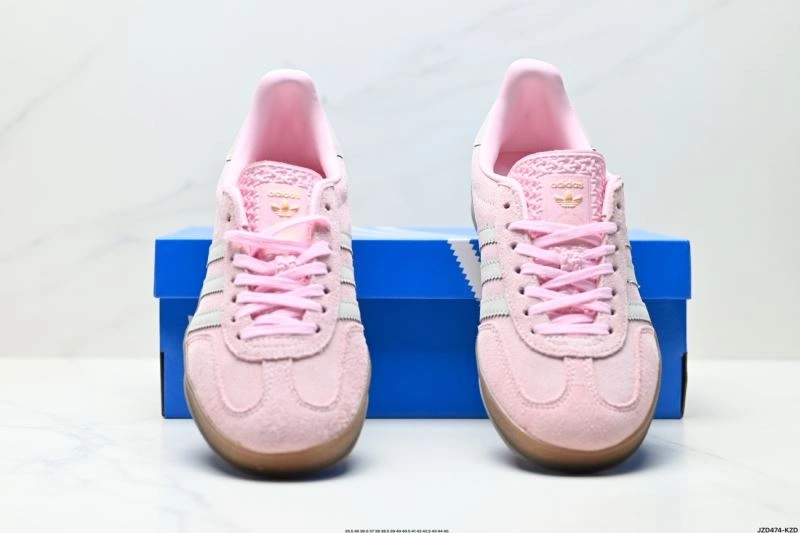 Brand-authenticated Adidas Gazelle Shoes