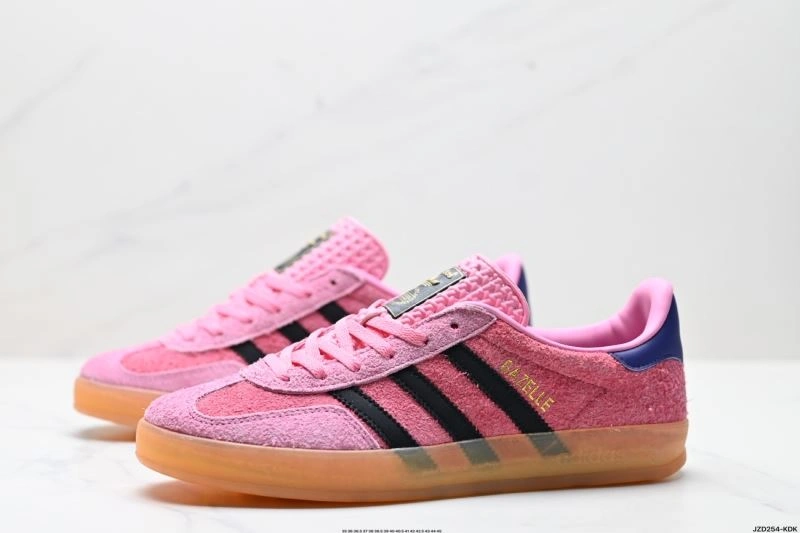 Accurate model Adidas Gazelle Shoes