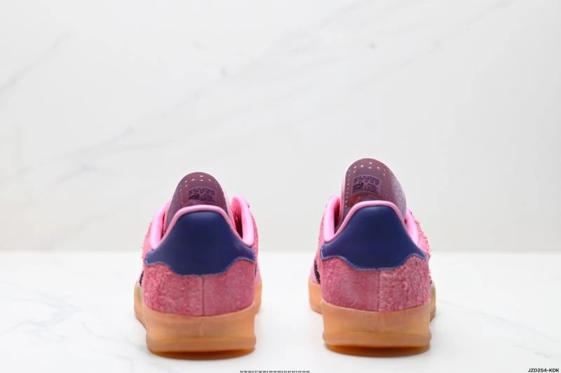 Accurate model Adidas Gazelle Shoes