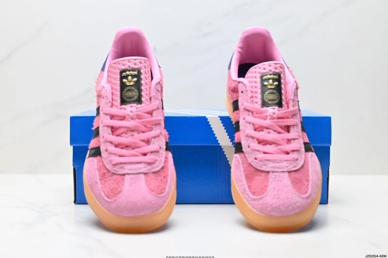 Accurate model Adidas Gazelle Shoes