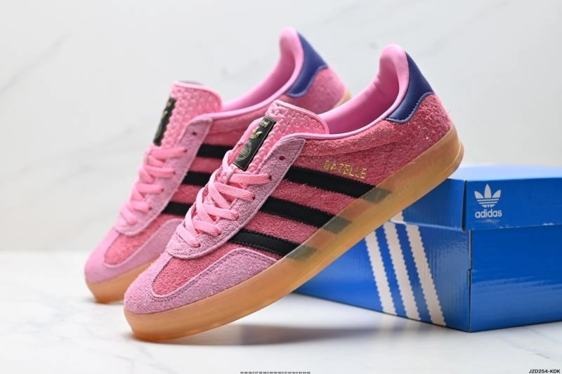 Accurate model Adidas Gazelle Shoes