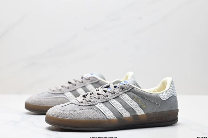 Precise copy Adidas Gazelle Shoes
