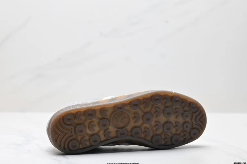 Precise copy Adidas Gazelle Shoes