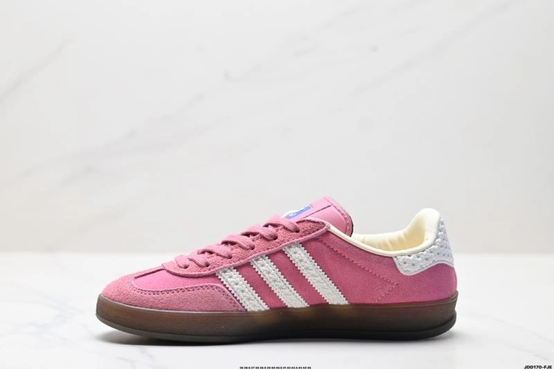 Precise copy Adidas Gazelle Shoes