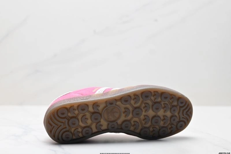 Precise copy Adidas Gazelle Shoes