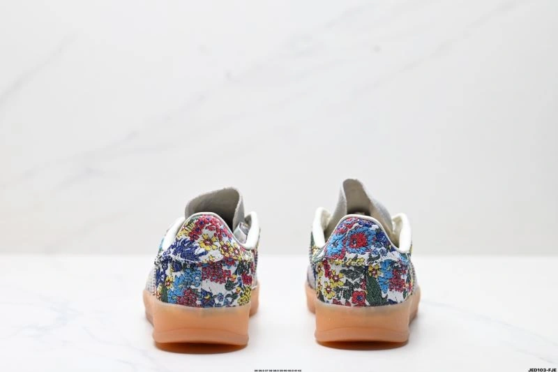 1:1 copy Adidas Gazelle Shoes