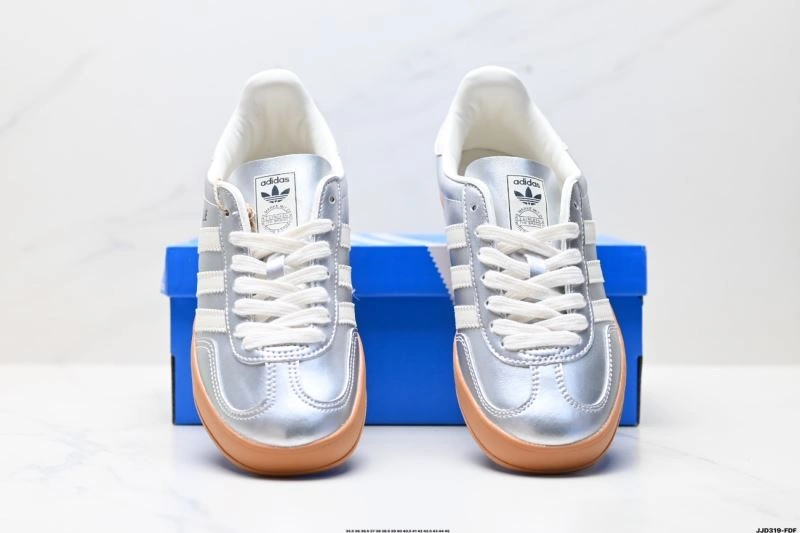 Accurate model Adidas Gazelle Shoes
