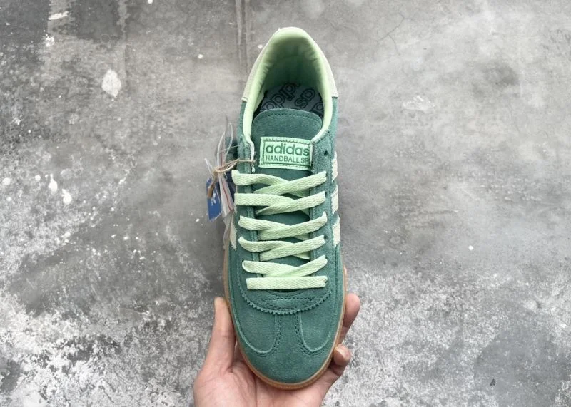 Low-cost Adidas Handball Shoes