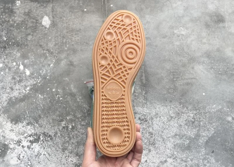 Low-cost Adidas Handball Shoes