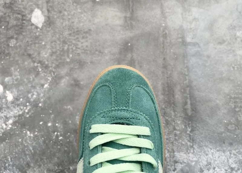 Low-cost Adidas Handball Shoes