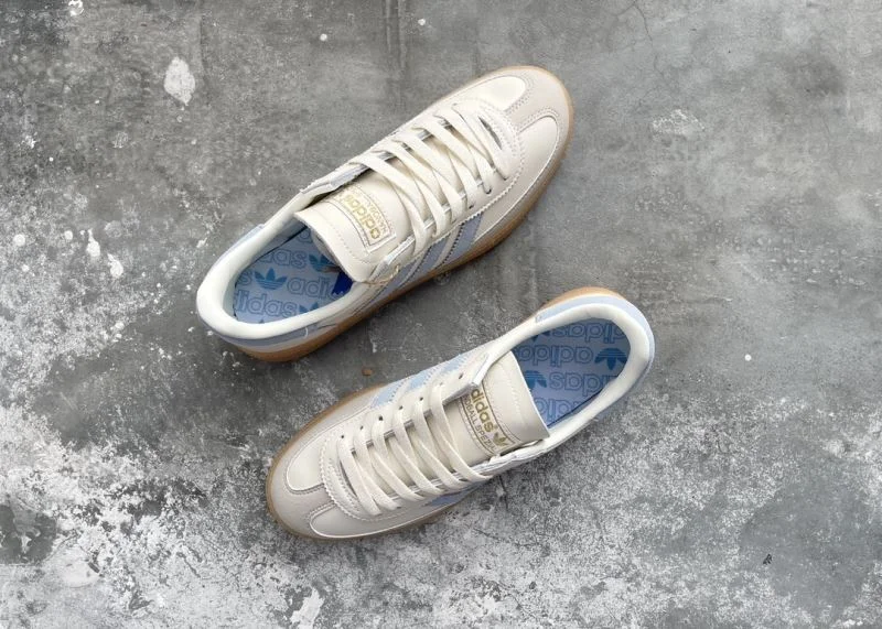 Top mirror Adidas Handball Shoes