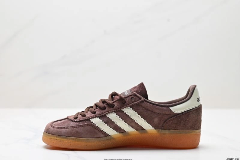 Accurate model Adidas Handball Shoes