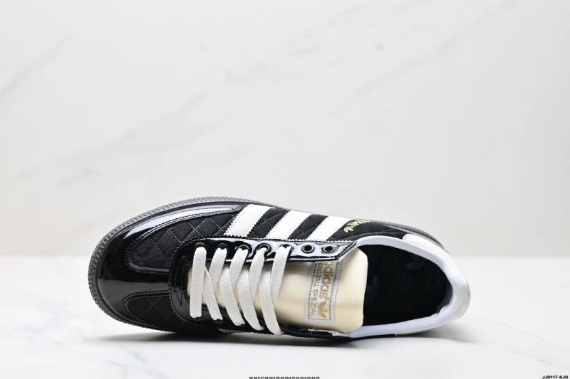 Low-cost Adidas Handball Shoes