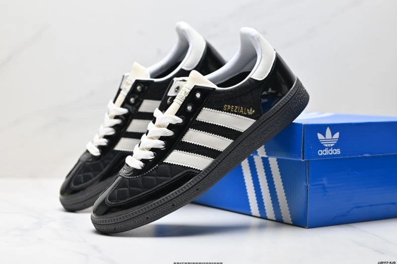 Low-cost Adidas Handball Shoes