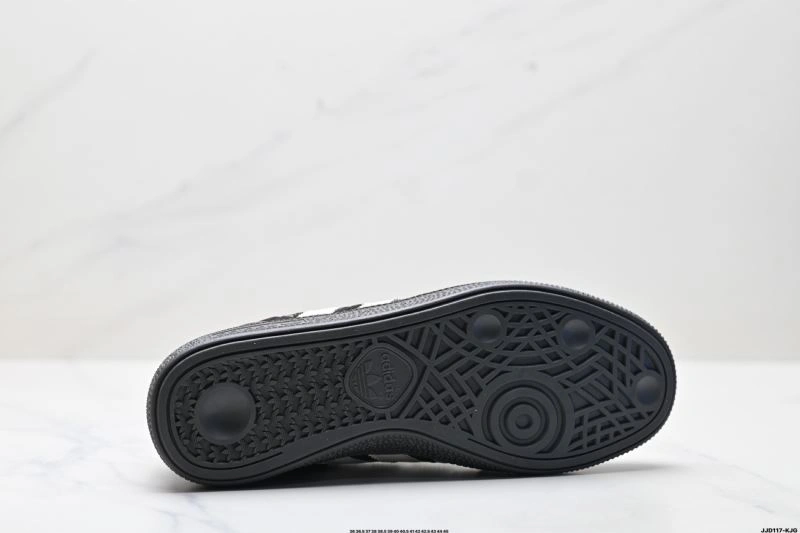 Low-cost Adidas Handball Shoes