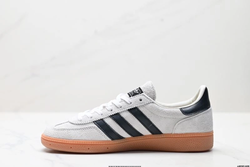 Low-cost Adidas Handball Shoes