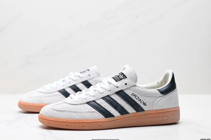 Low-cost Adidas Handball Shoes
