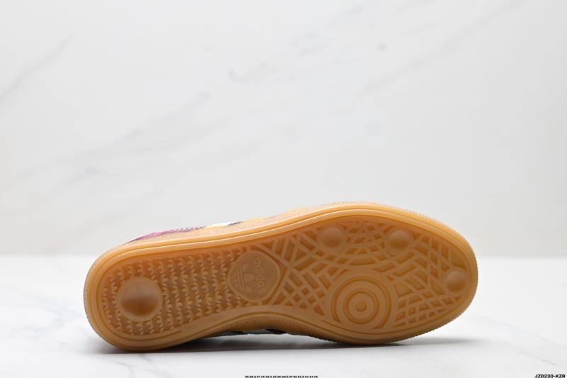 Reasonably priced Adidas Handball Shoes