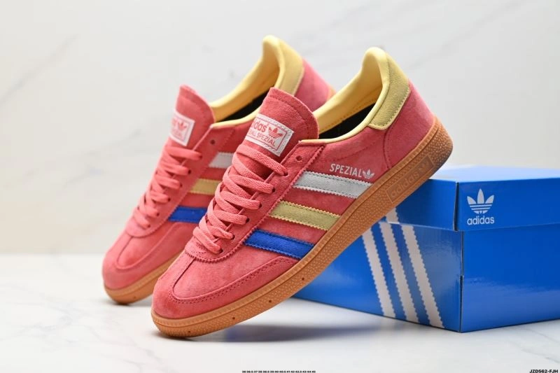 Top mirror Adidas Handball Shoes