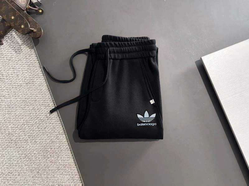 Brand-authenticated Adidas Long Pants