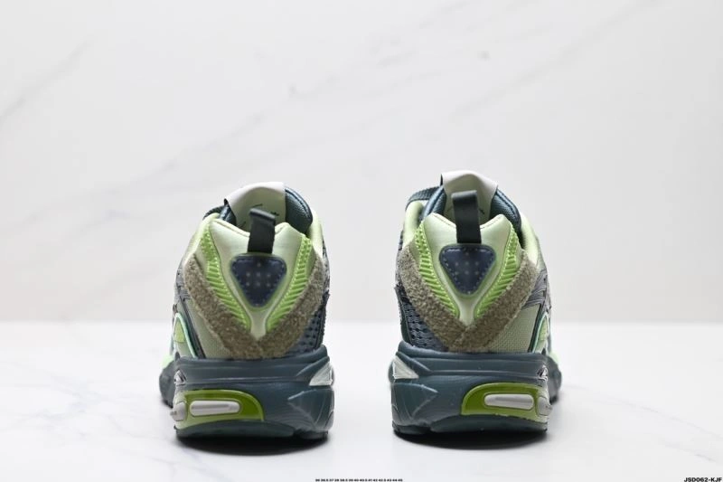 Top mirror Adidas Other Shoes