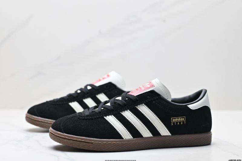 Top mirror Adidas Other Shoes